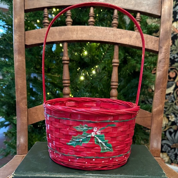 Holiday | Vintage 1992 Ftd Festive Red Woven Basket With Holly Design ...